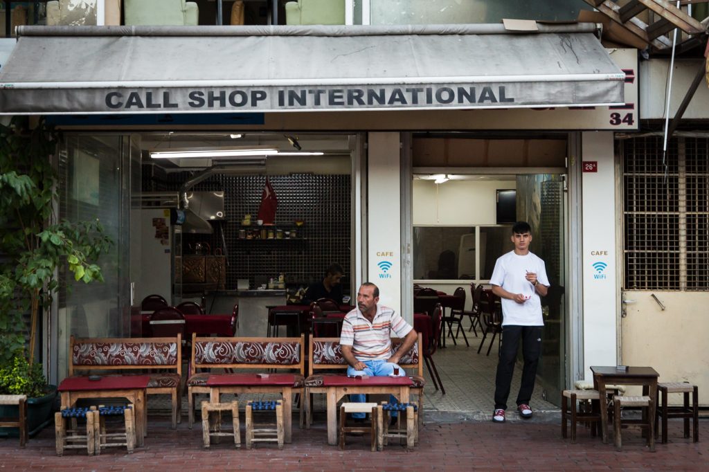 Istanbul Street Photos - Kelly Williams, Photographer